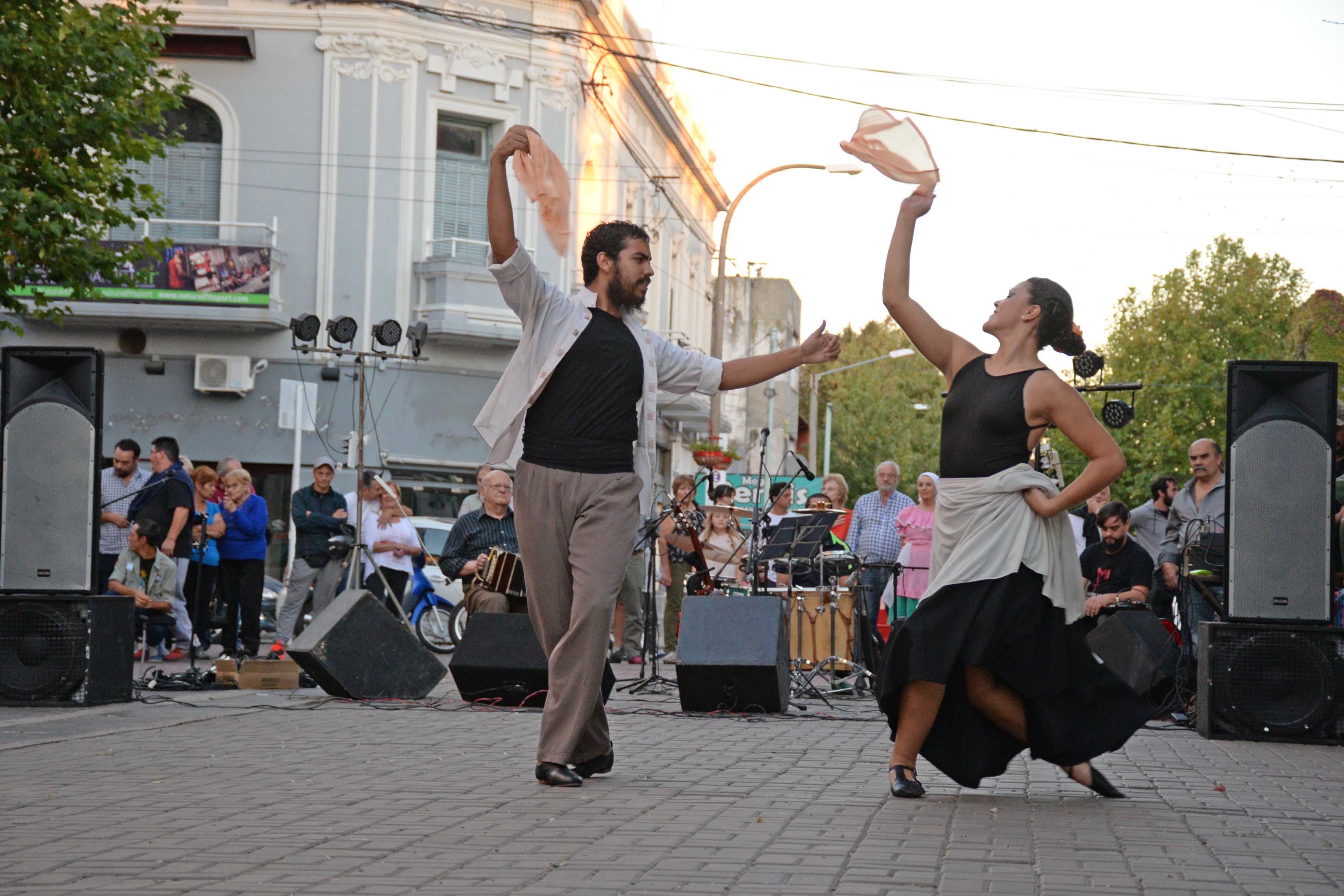 Olavarría celebró el Día de la Zamba | Municipalidad del Partido de ...